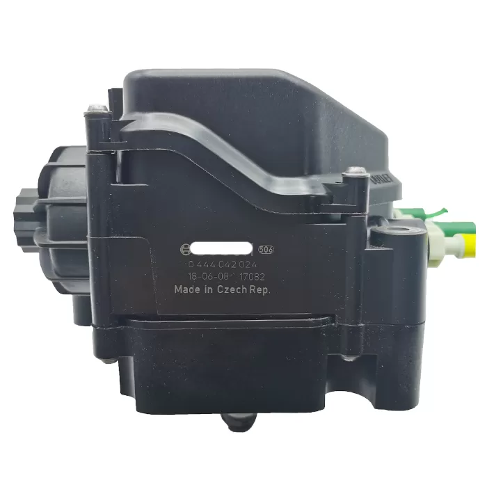Best BOSCH UREA ADBLUE PUMP 4387305 A052B705 0444042024 supplier ...